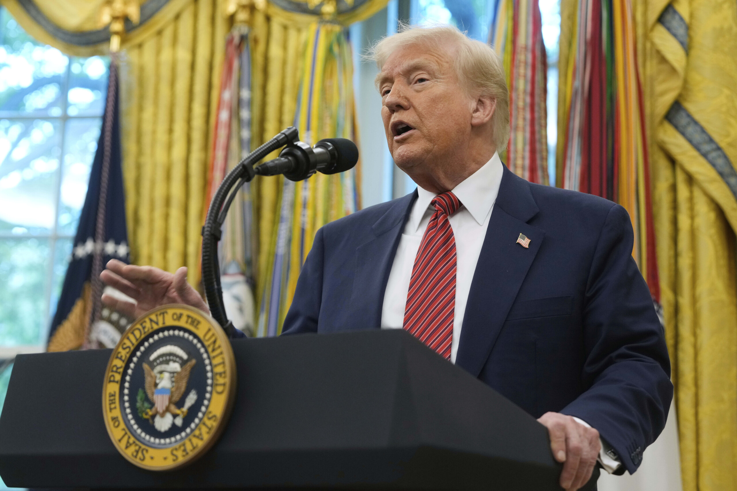 Trump's new travel ban takes effect as tensions escalate over ...