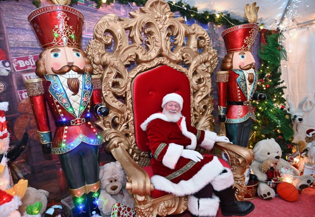 Ballantyne's Backyard to host the fourth annual walk-through light show ...