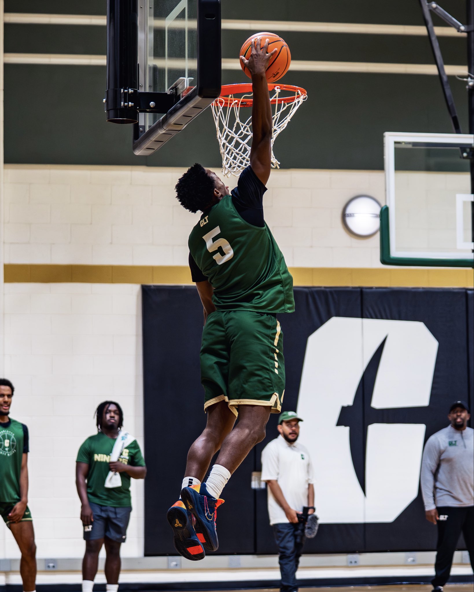 UNC Charlotte vs North Carolina Wesleyan (Men's Basketball) - WCCB ...