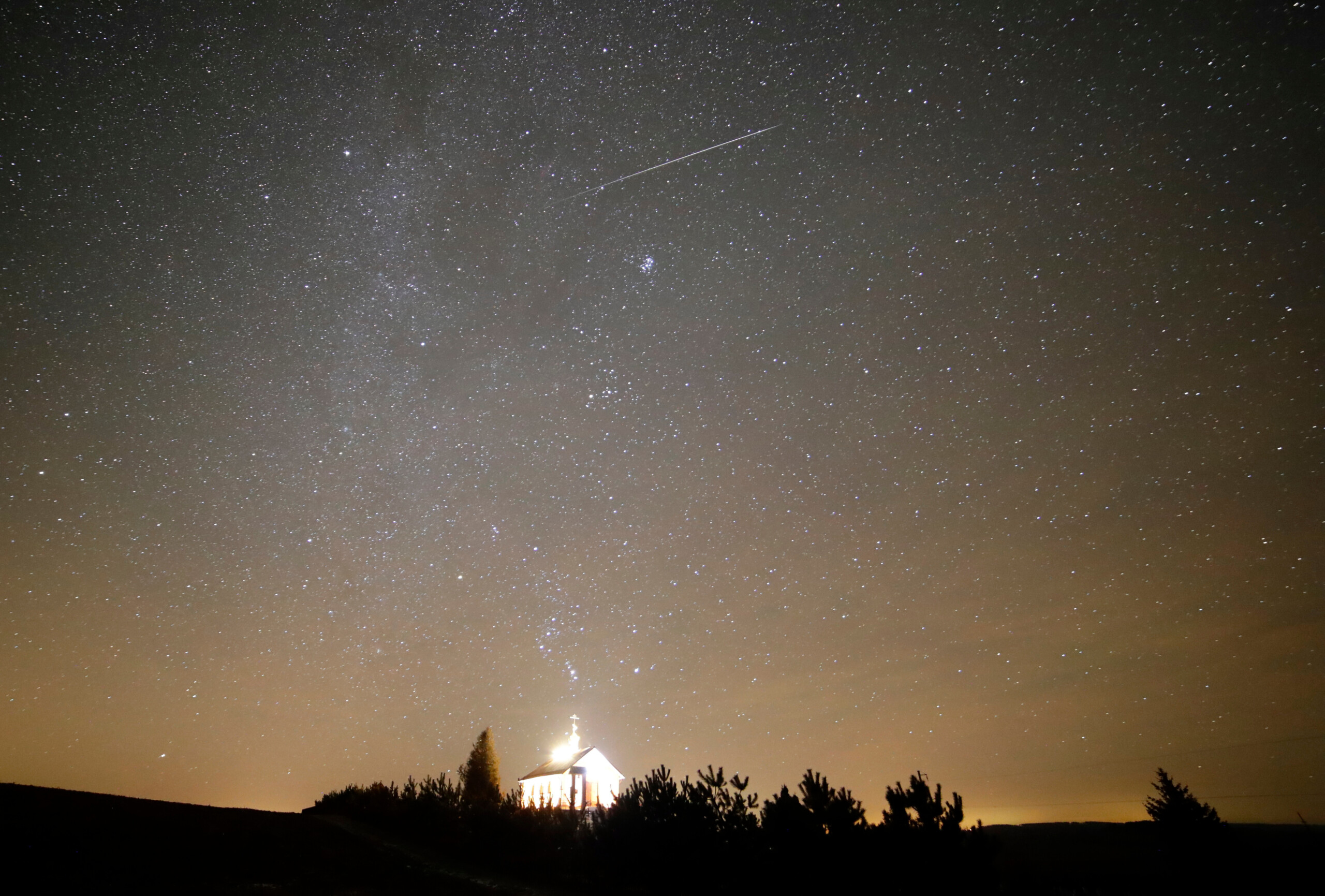 The Geminids: How to watch one of the year's best meteor showers - WCCB ...