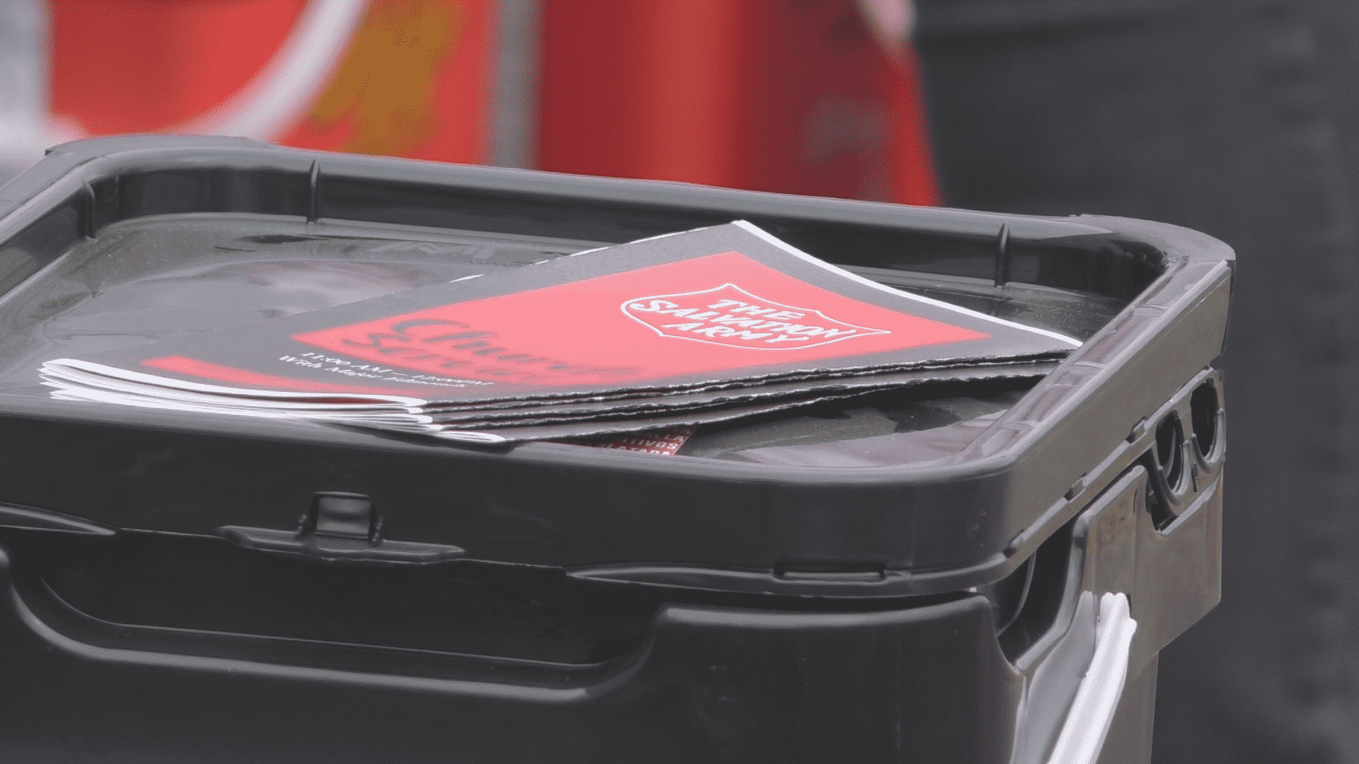 Salvation Army passes out "Blessing Buckets" - WDEF