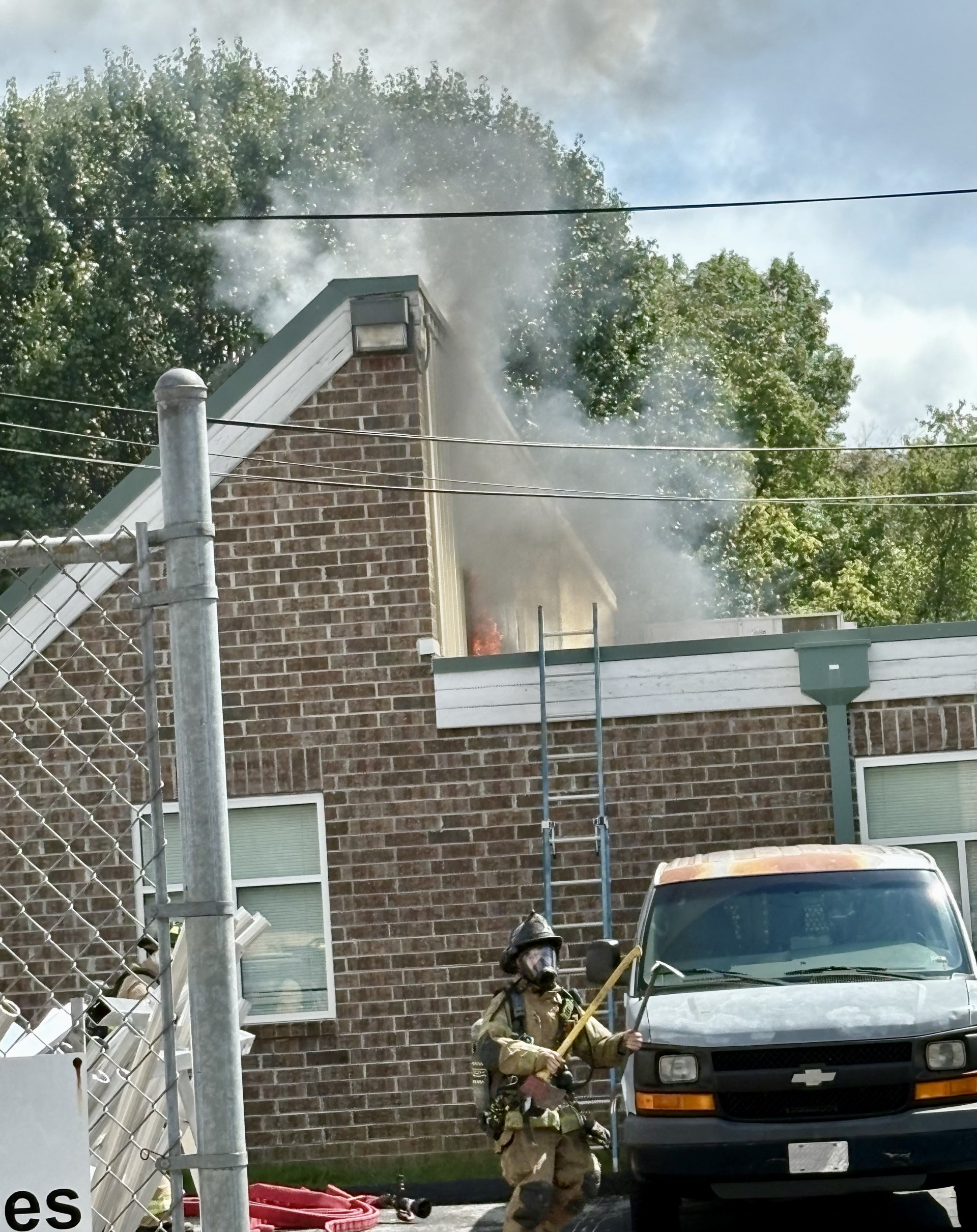 Fire crews quickly extinguish Orange Grove flames - WDEF