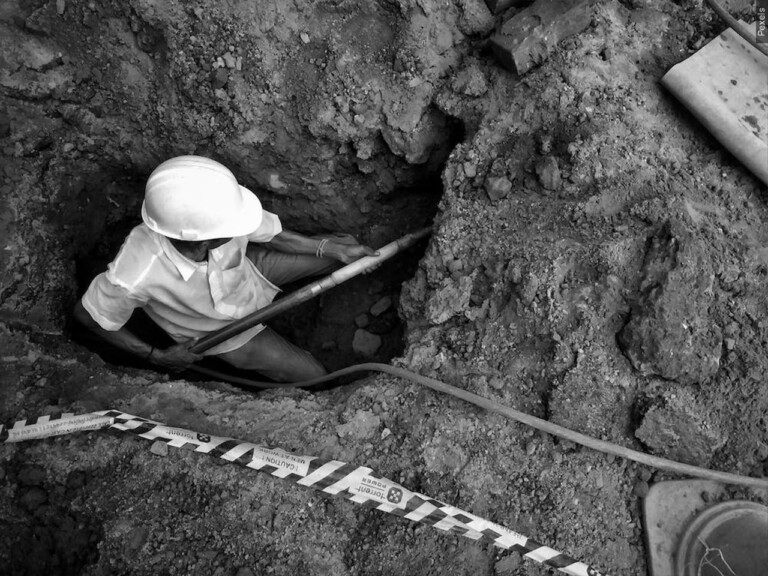 Search continues for coal miner trapped inside flooded mine in West ...