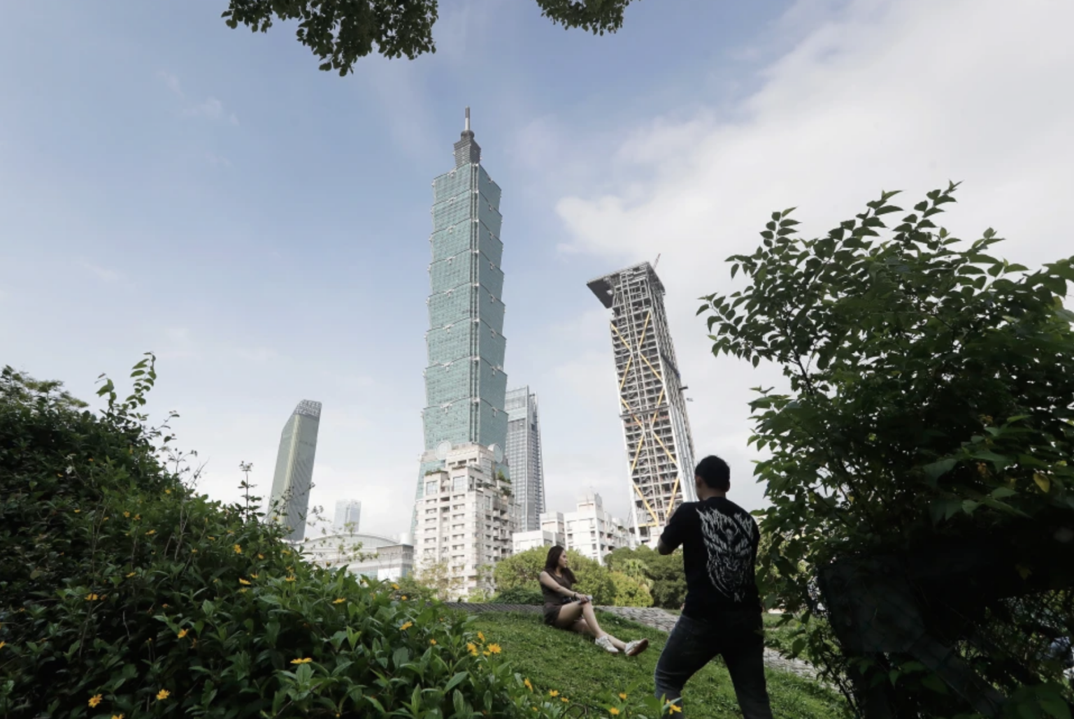 Alex Honnold’s climb of Taipei 101 skyscraper delayed by 24 hours - WDEF