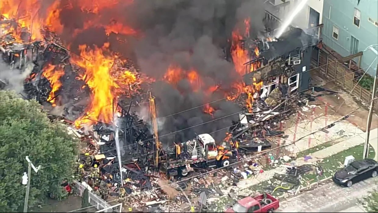 Large fire, possible explosion destroy Dallas apartment building with ...