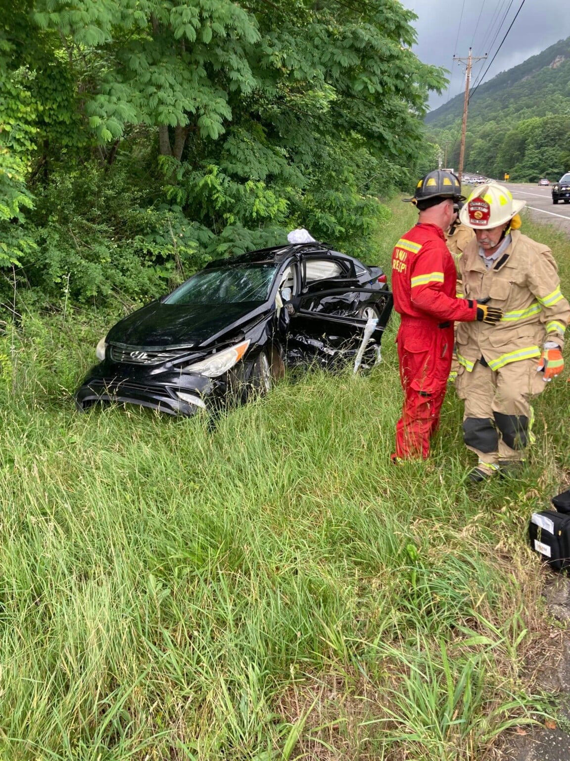 Minor injuries reported following two-car crash in Dunlap - WDEF