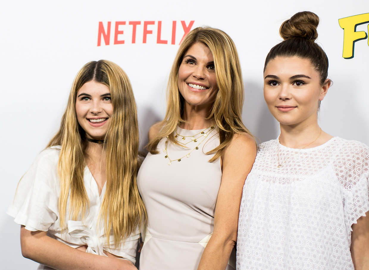 An Alternative View Of Netflix's "Fuller House" Premiere - WFXB
