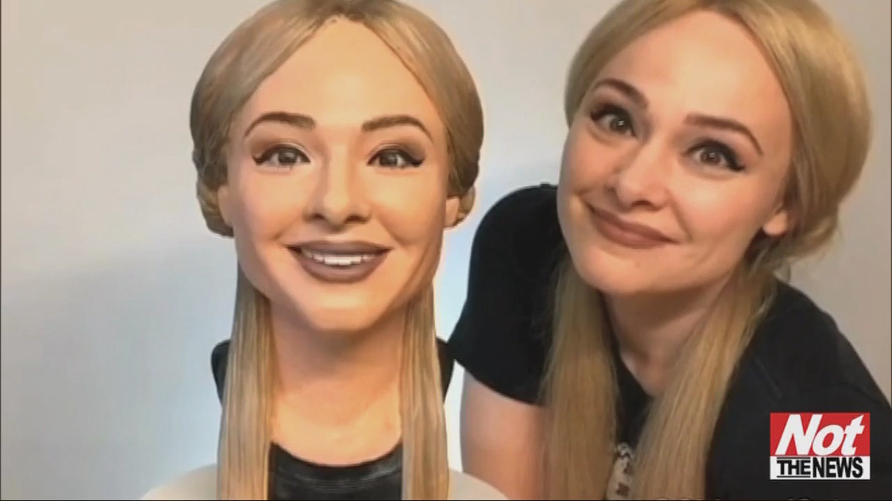 Amazing Self Portrait Cake - WFXB