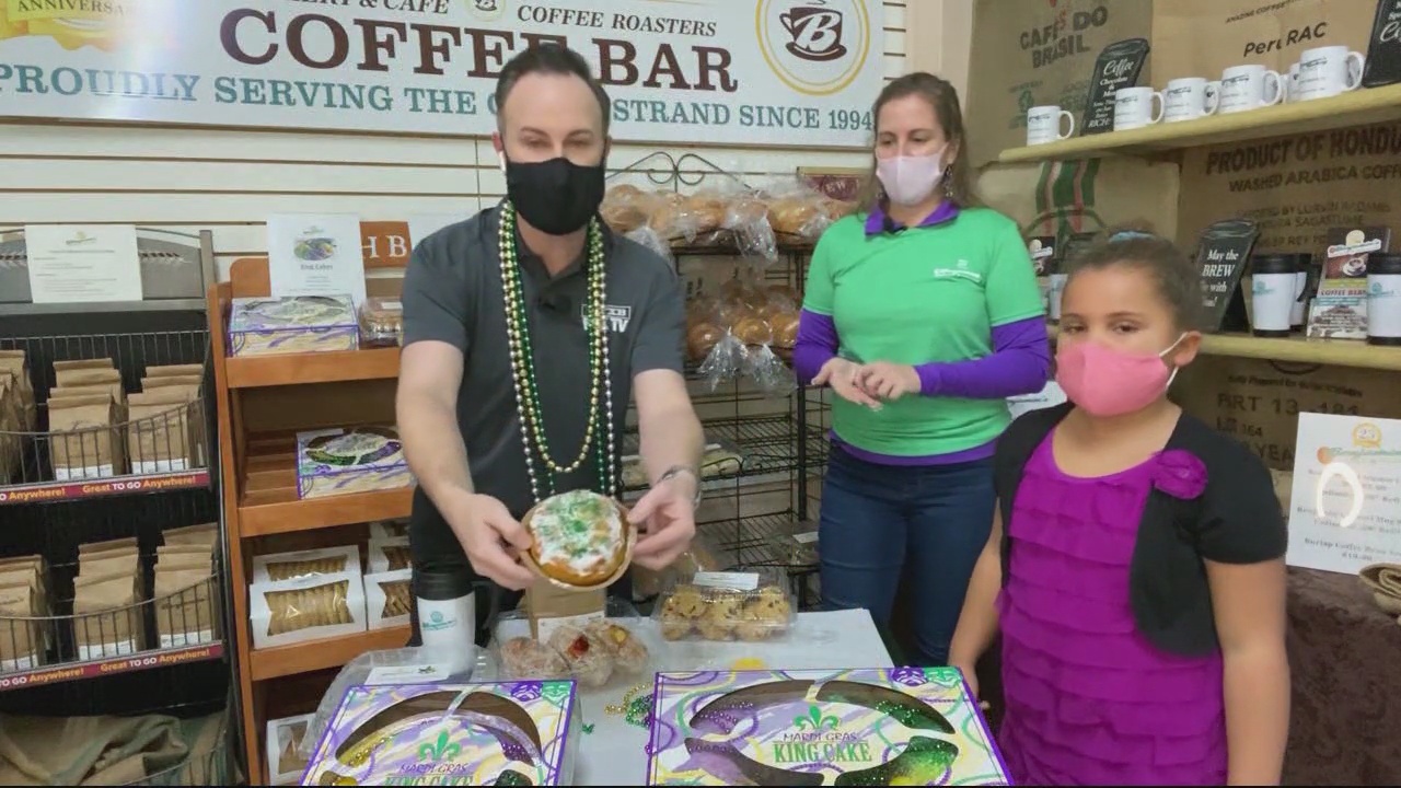 Benjamin Bakery Digs Into a King Cake! - WFXB