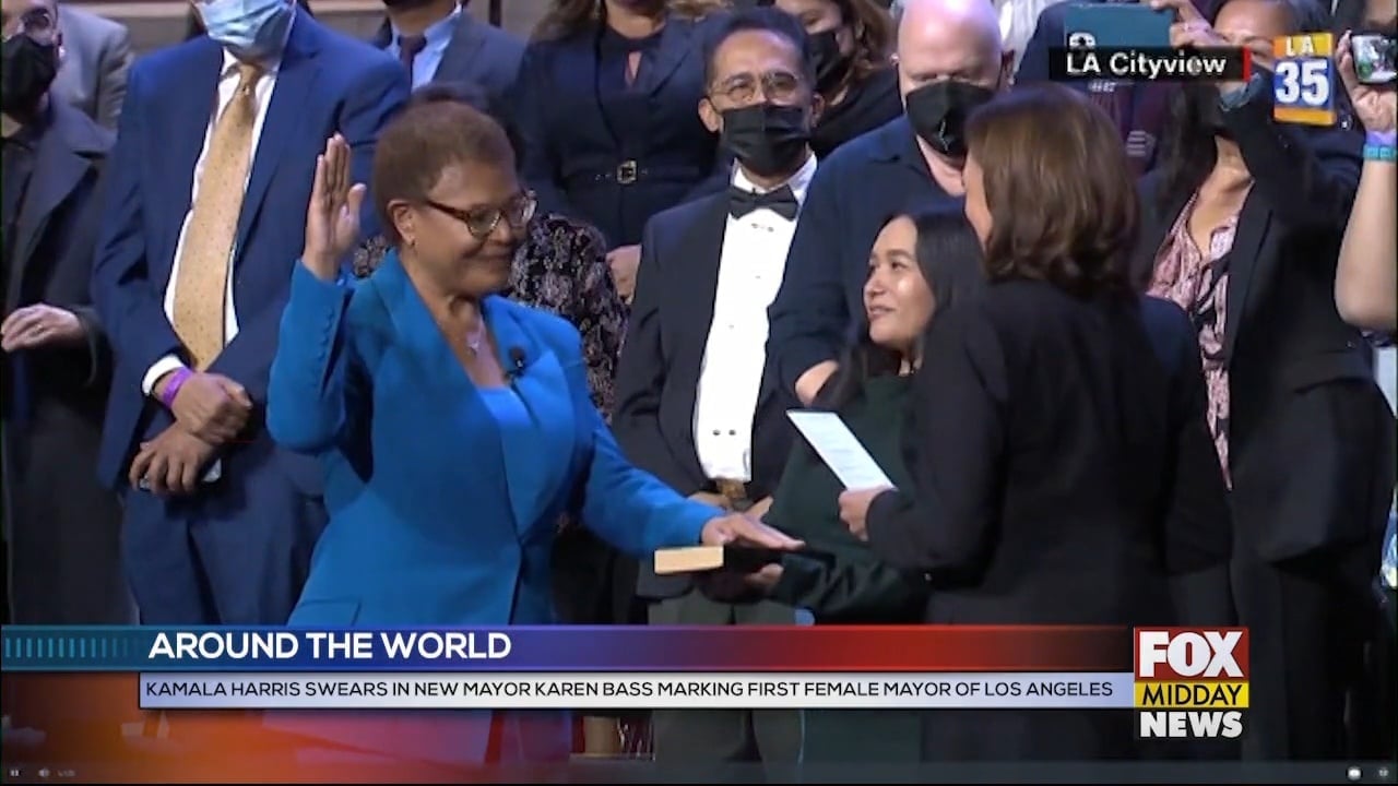 Karen Bass Sworn In As First Female Mayor Of Los Angeles Wfxb
