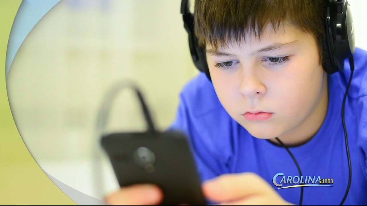 What is Too Much Screen Time for Kids? - WFXB