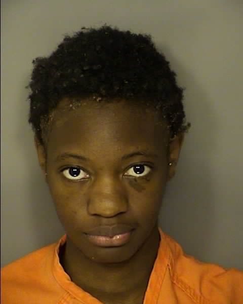 SIMMONS, MAKAYLA - SHOPLIFTING UNDER $2,000 - WFXB