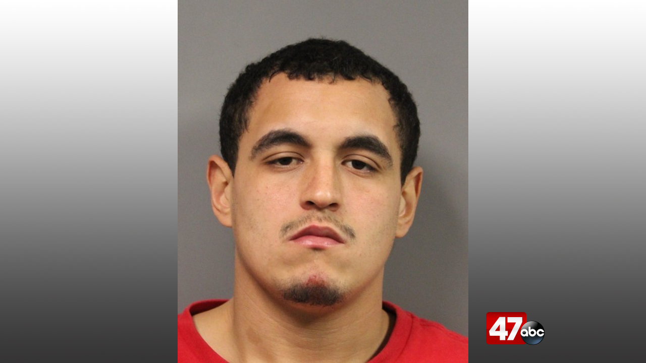 Foot chase ends in arrest for armed Dover man - 47abc