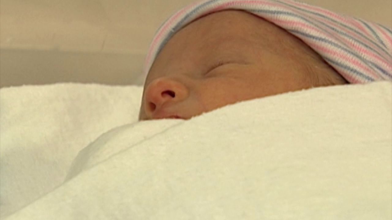 Del. trabaja para prevenir la exposición de sustancias en bebes - 47abc