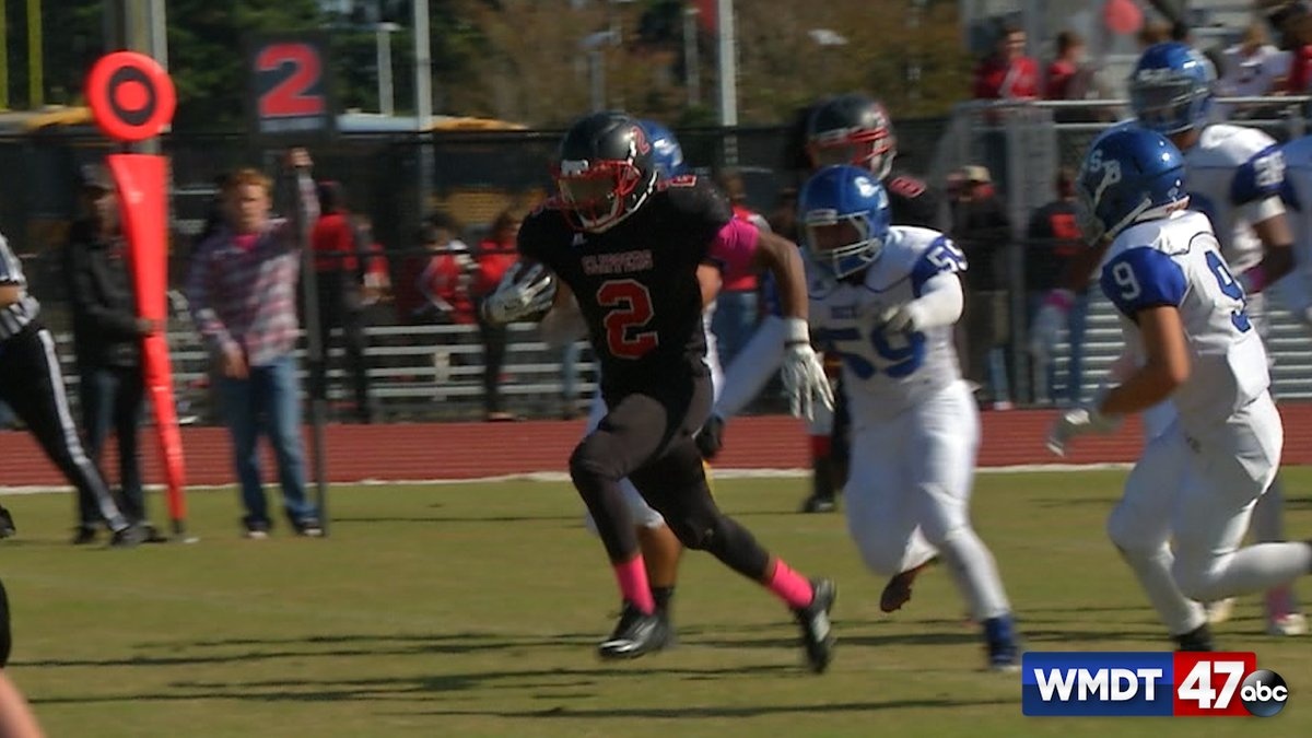 Carter's 3 TD's Help Bennett Debut Shipyard In Style - 47abc