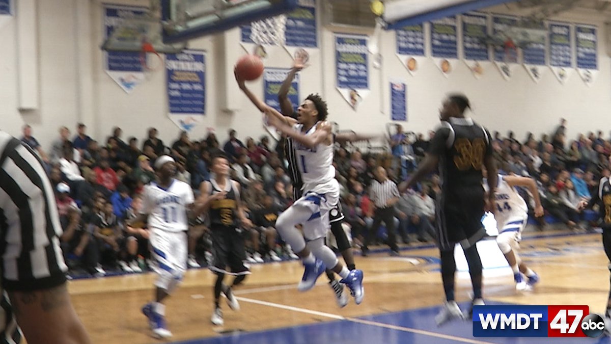 Voyles nets career-high as Decatur blows out Washington - 47abc