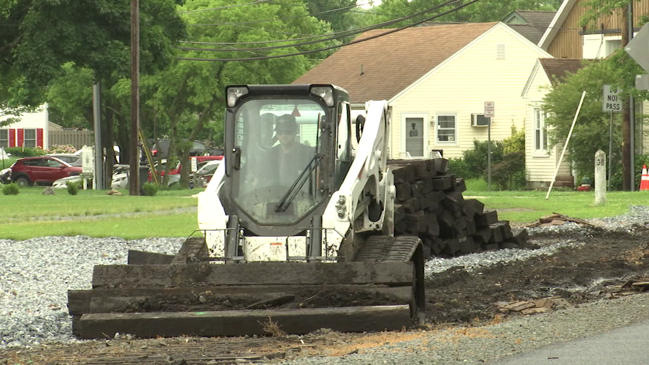 Lewes-area railroad removal in full gear - 47abc