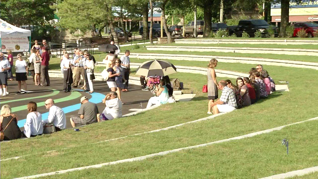 Ceremony unveils new Riverwalk Amphitheater as part of downtown ...