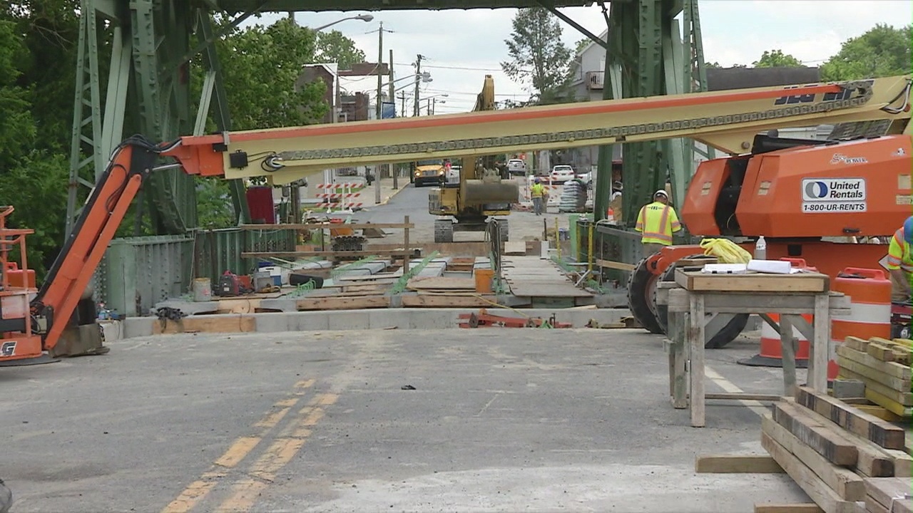 Community frustrated after officials delay Laurel bridge opening again ...