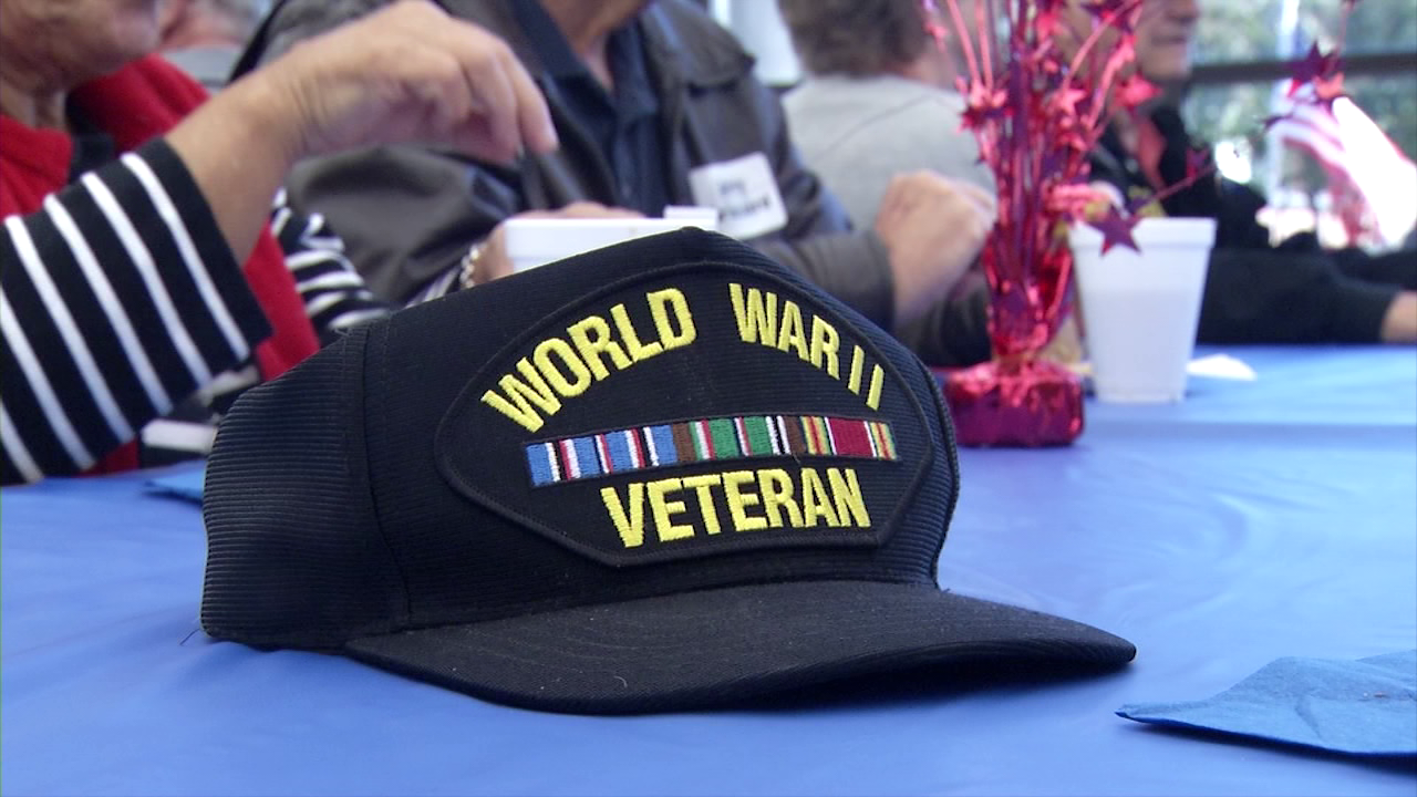 Students, veterans connect ahead of Veterans Day - 47abc