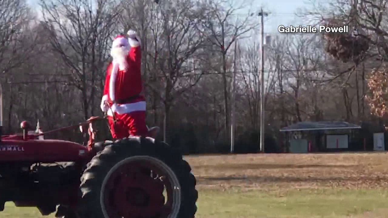 Trending: Santa drives a tractor? - 47abc
