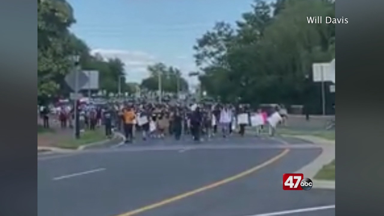 "That was not our message," protestors reprimand looting of Dover Mall ...