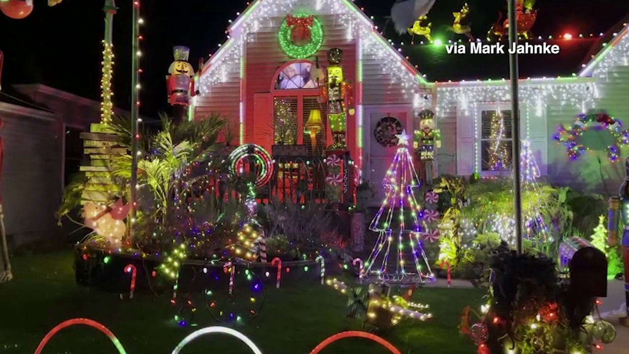 Deck the Halls: OC man puts on holiday spectacular at home - 47abc