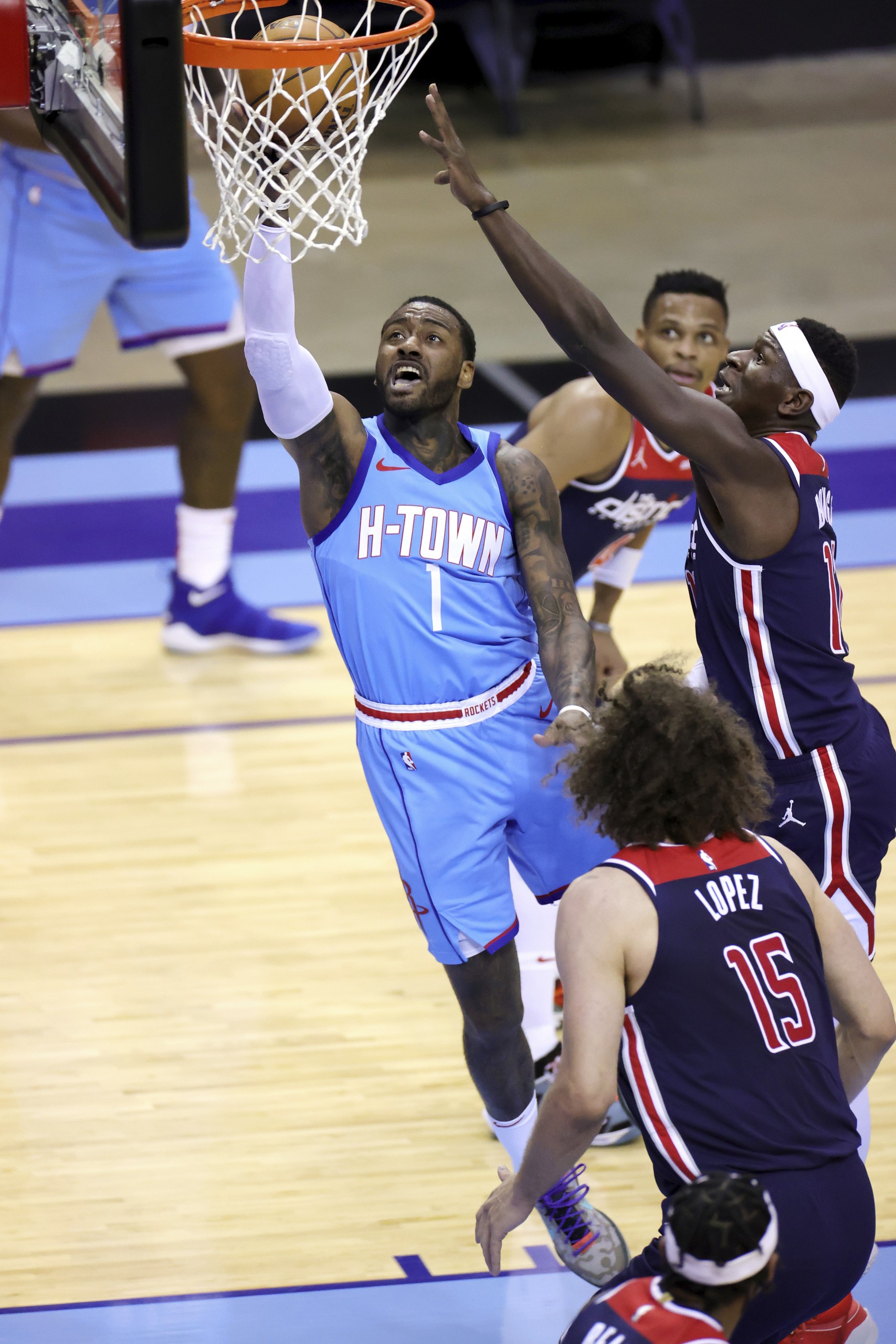 Con 24 puntos de Wall, Rockets arrollan a Wizards - 47abc