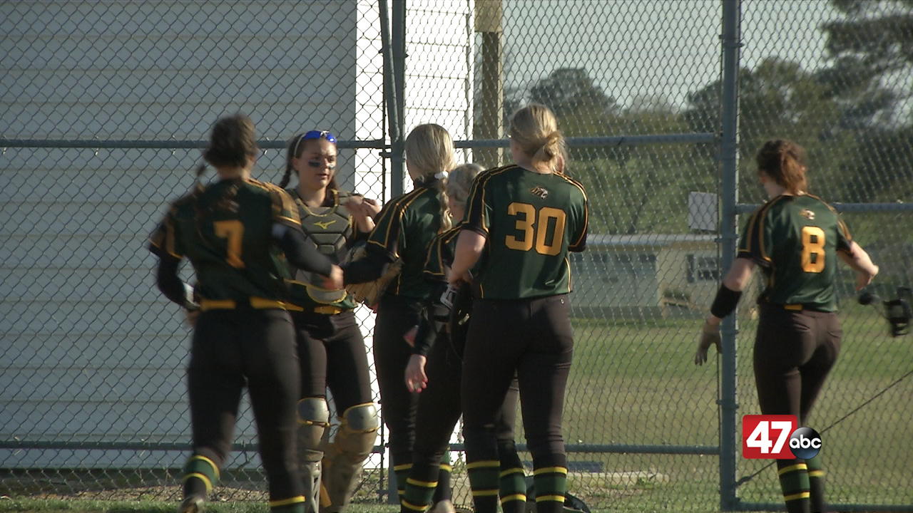 Emily Gunther pitches complete game in win over Decatur - 47abc
