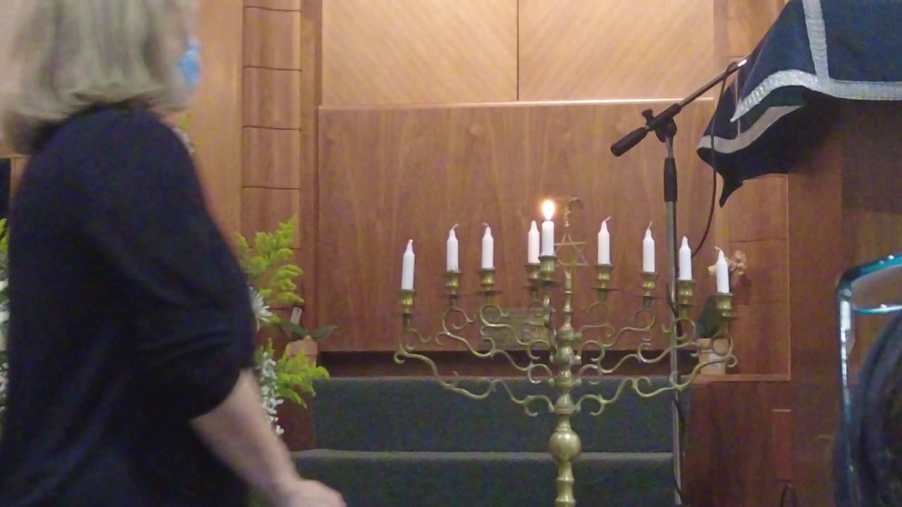 Local synagogue brings back annual Holocaust remembrance service, Yom ...