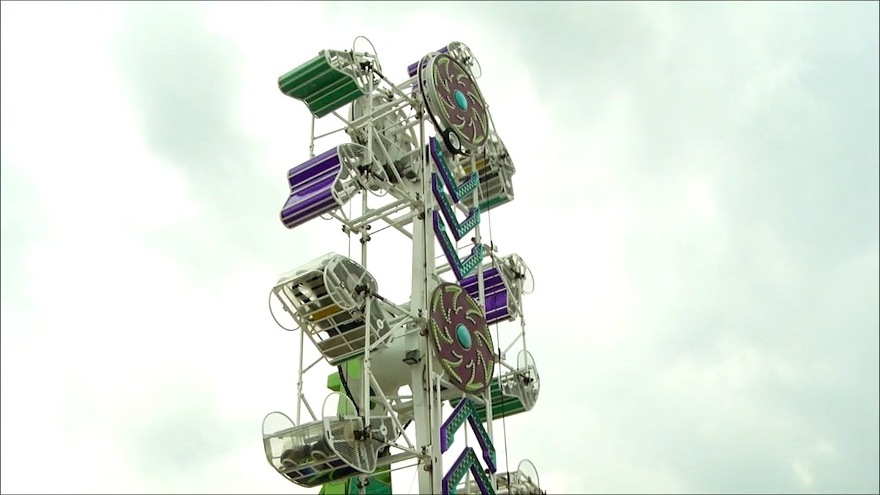 Fairgoers enjoying the Delaware State Fair rides - 47abc