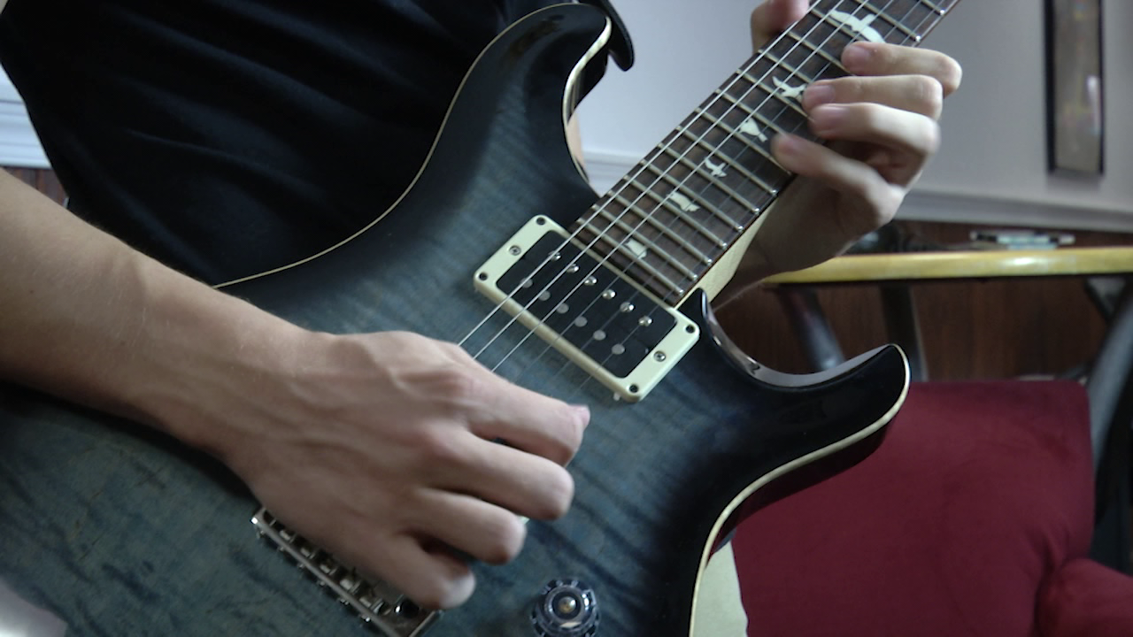 GMD: Gavin Hades, young guitarist advances in his career - 47abc