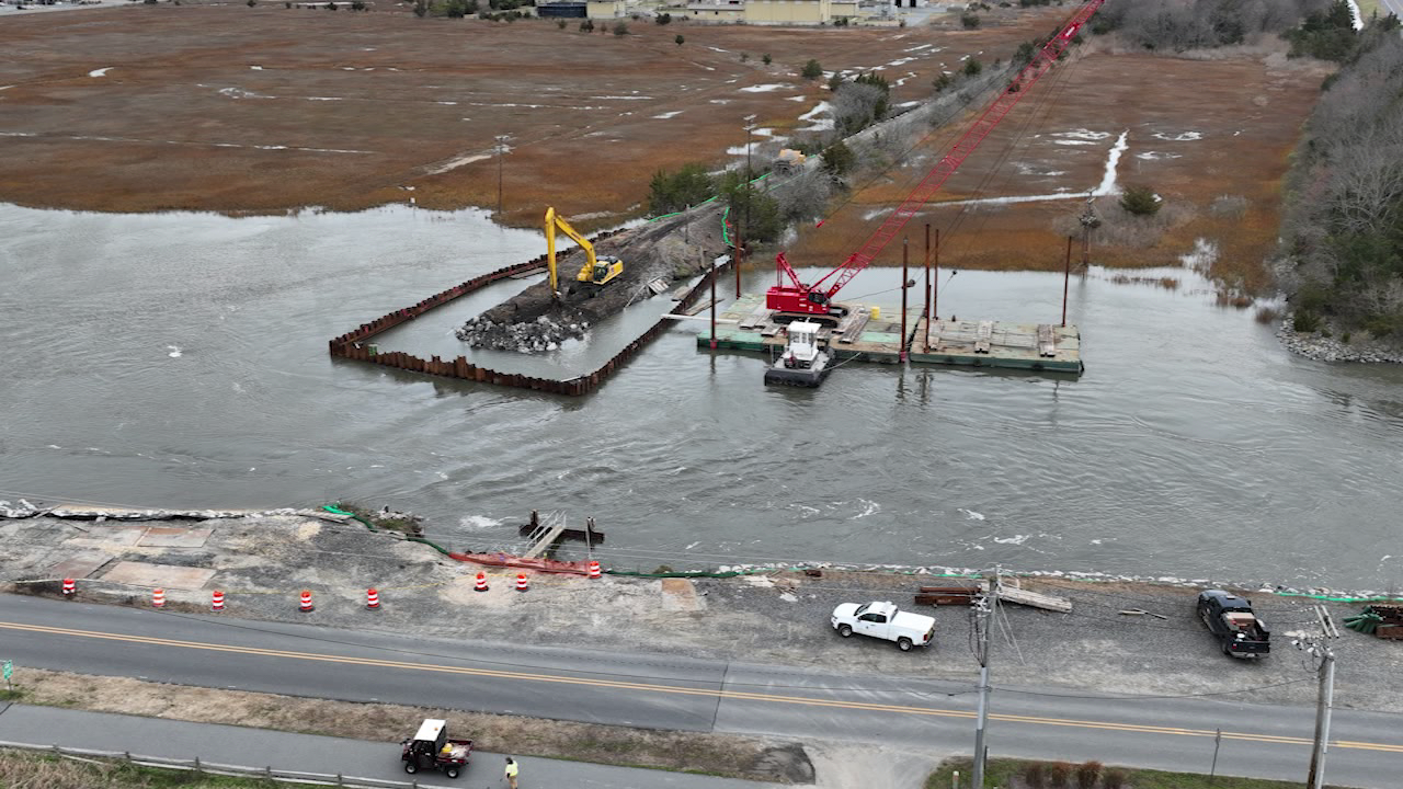 Lewes canal hit with another delay - 47abc