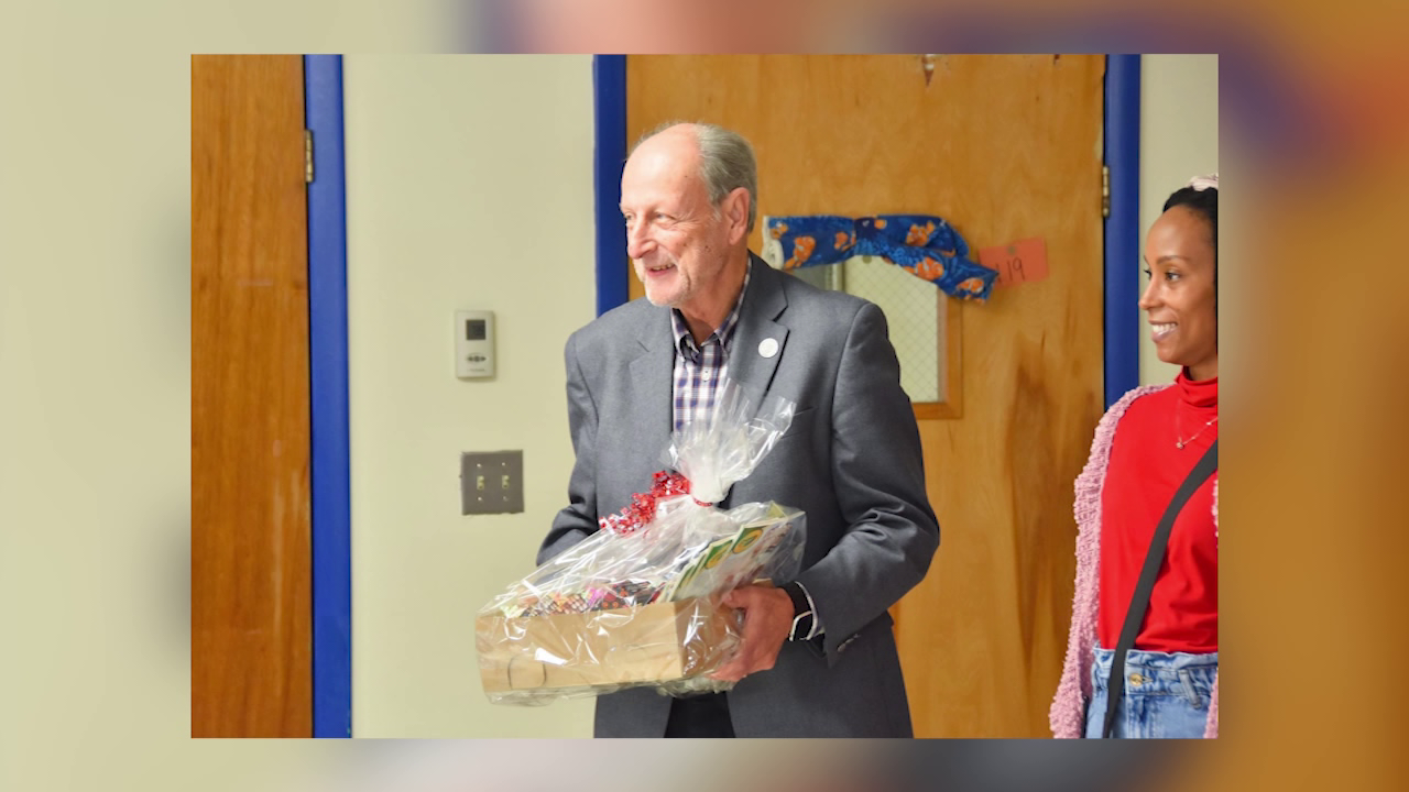 East Salisbury Elementary gets special treat with visit from Mayor Jack ...