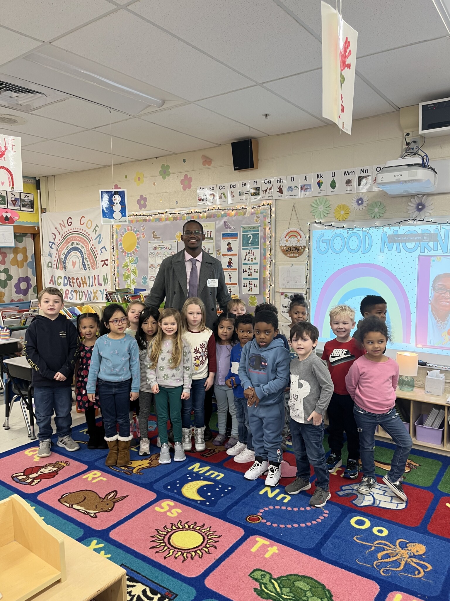 WMDT visited Westside Primary School to read books to children for Black History Month - 47abc