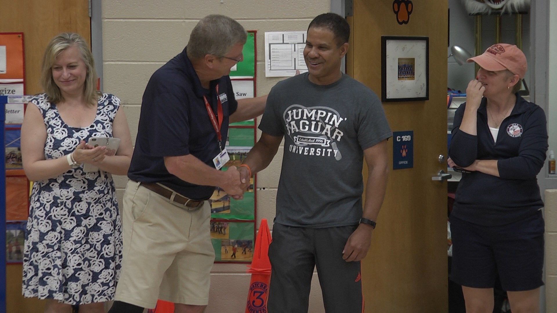 Natcher Elementary dedicates gym floor to Keith Stokes