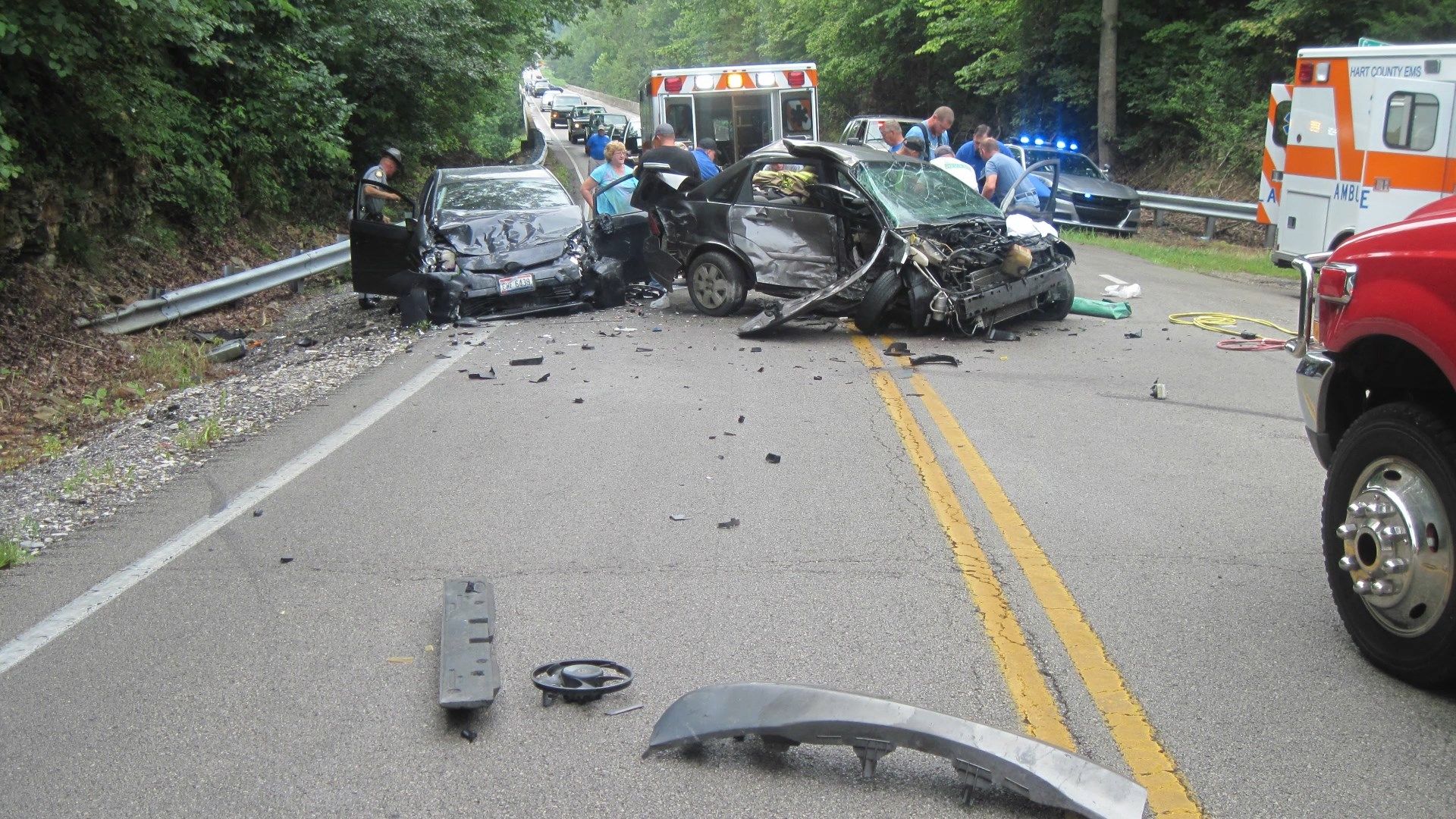 Two people suffer multiple injuries in Hart County car crash
