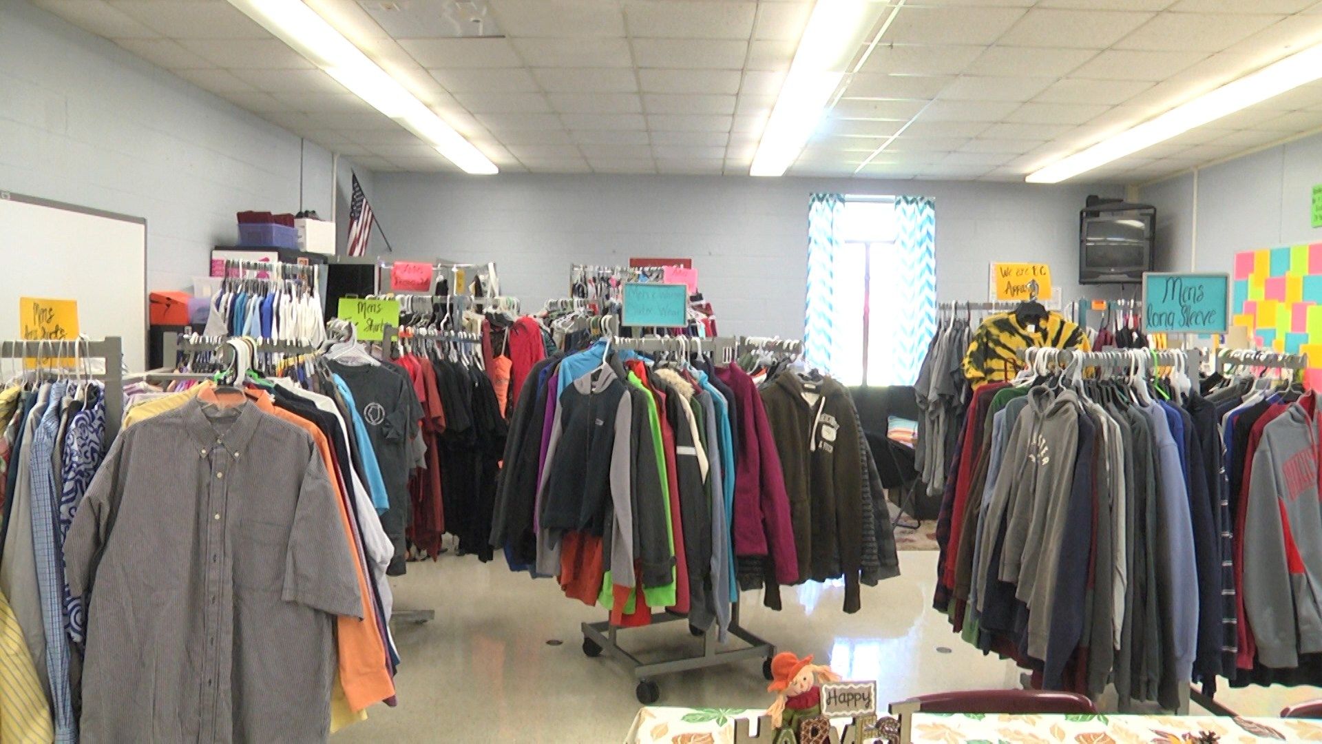 Barren County High School opens store to help students in need