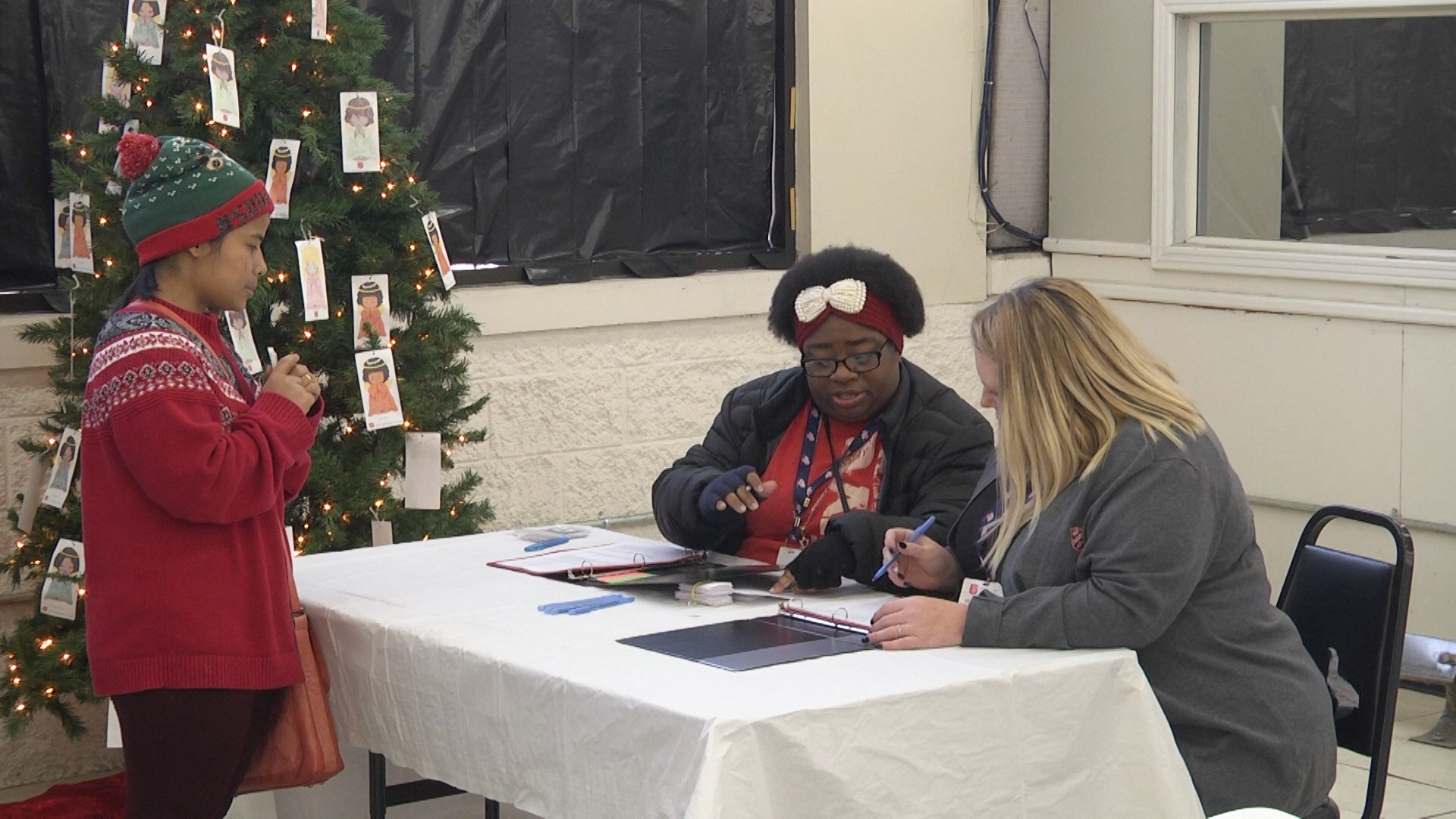 Salvation Army Angel Tree sign-ups open this month - WNKY News 40 ...