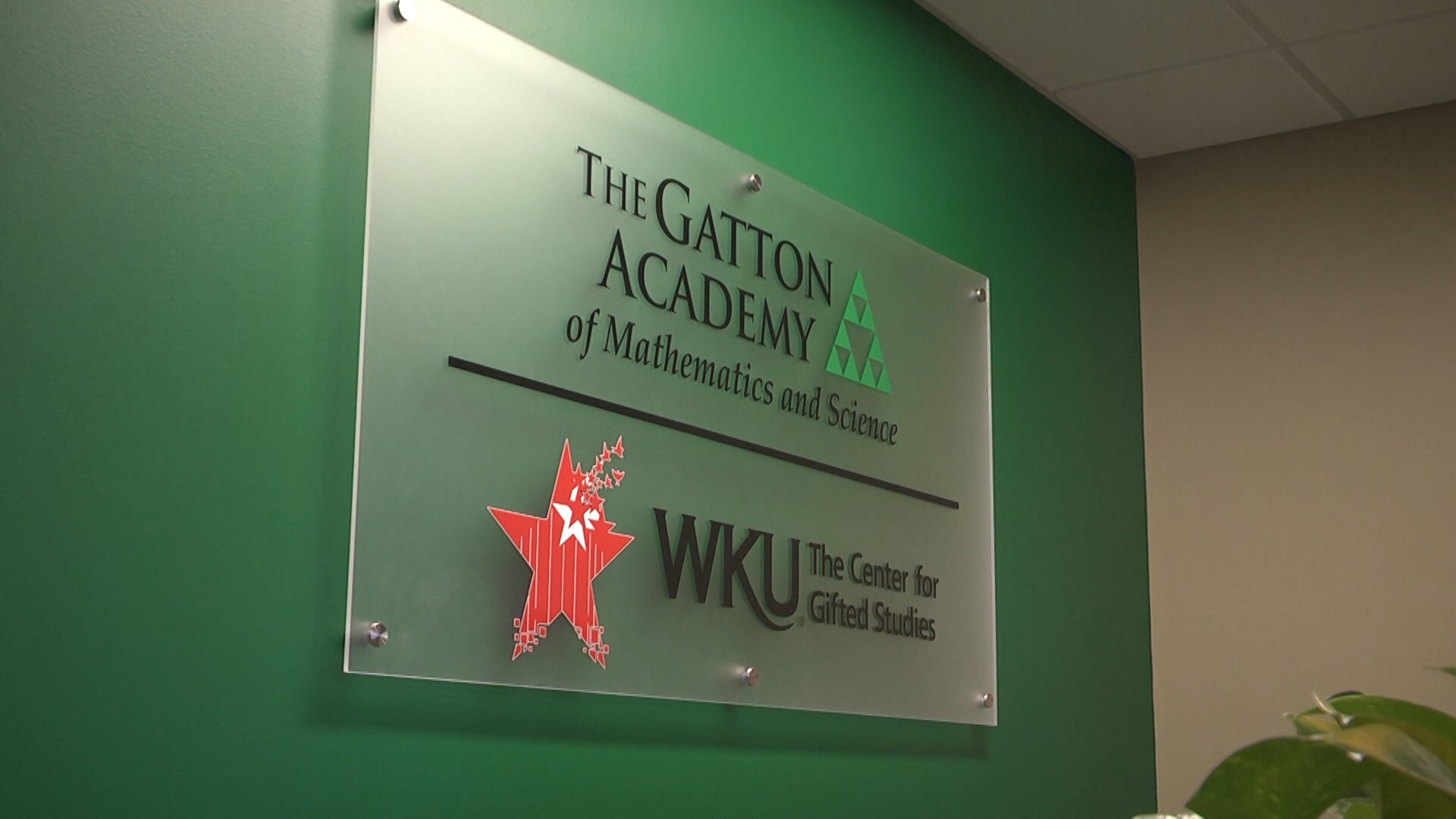 Gatton Academy student recognized as national science scholar - WNKY ...