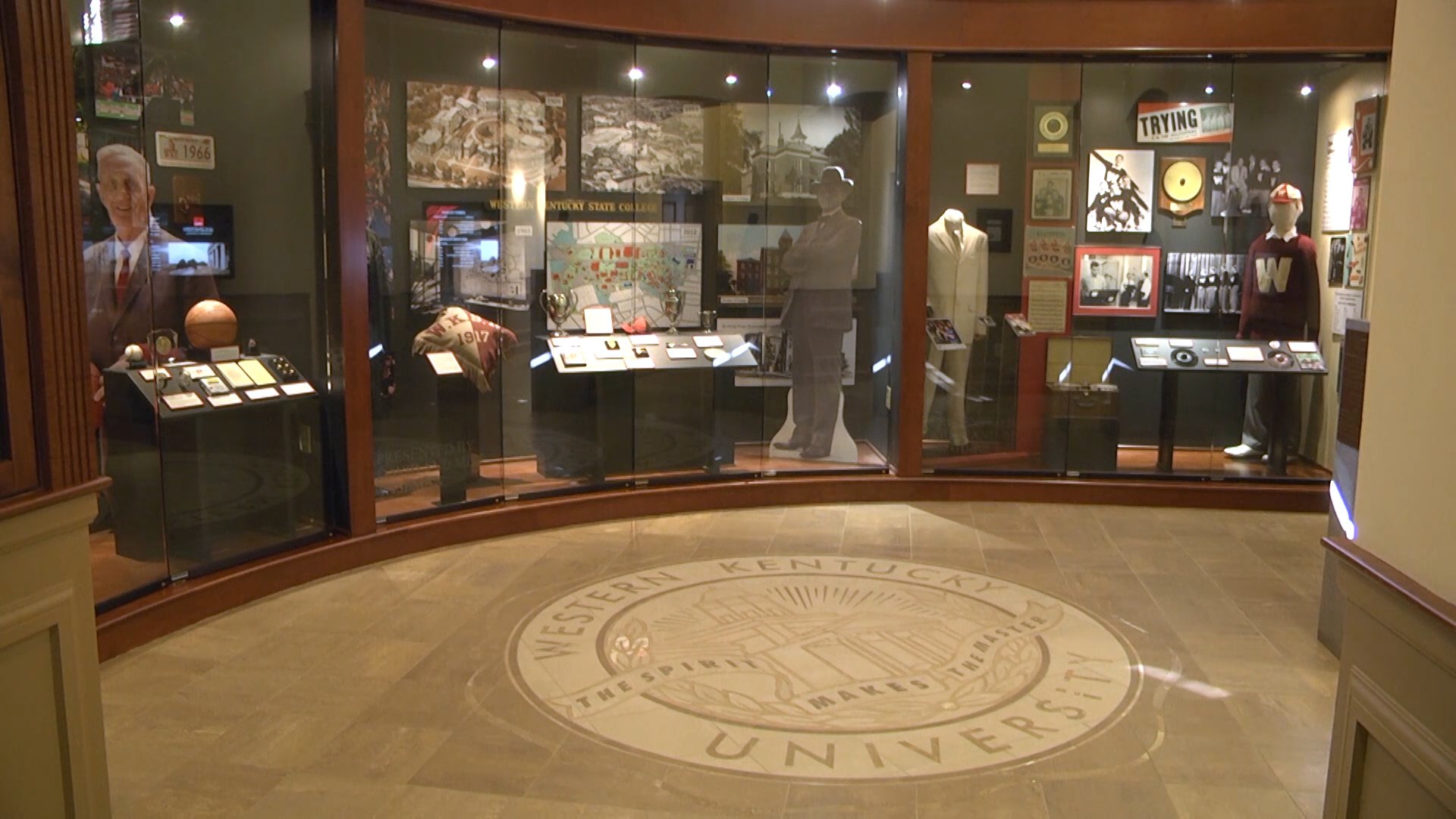 Throwback Thursday - Augenstein Alumni Center Museum - WNKY News 40 ...