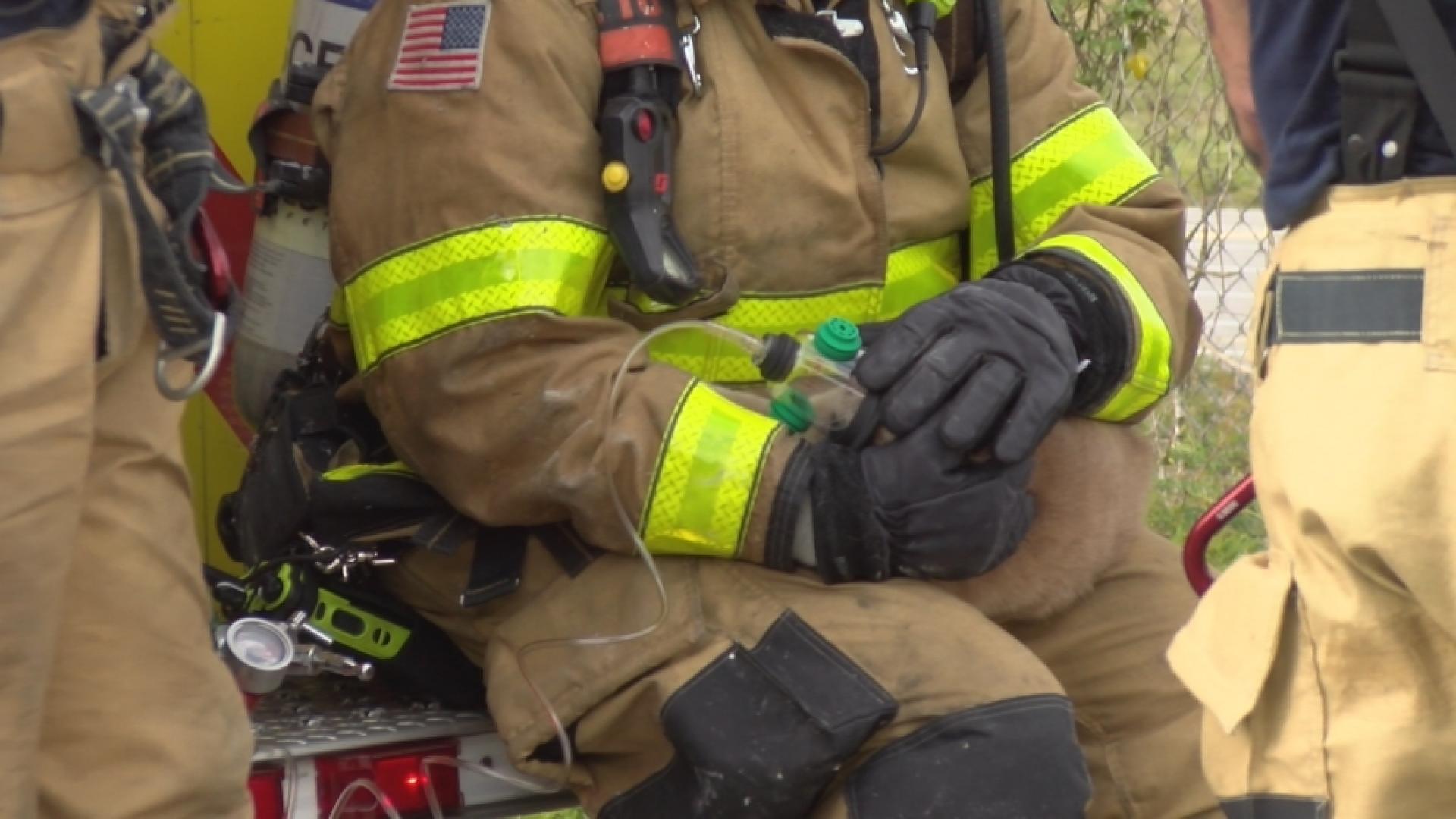Firefighters save furry friend - WNKY News 40 Television