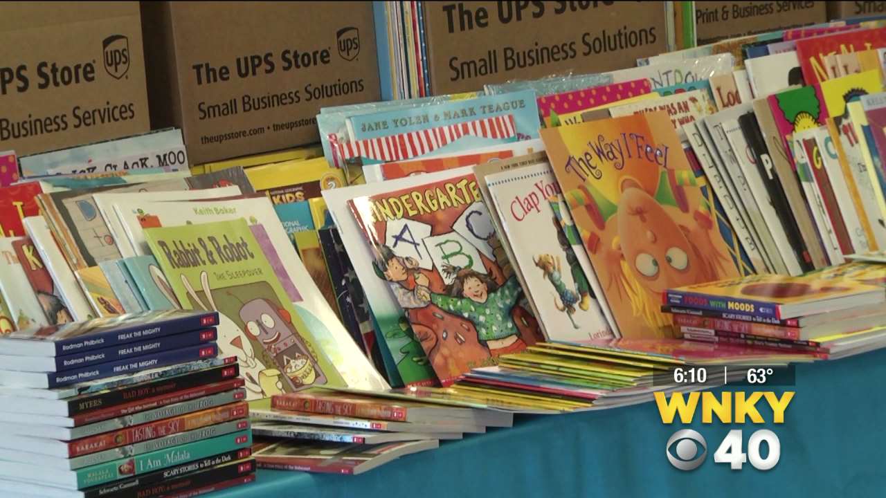 UPS delivers $10,000 worth of books to Glasgow library - WNKY News 40 ...