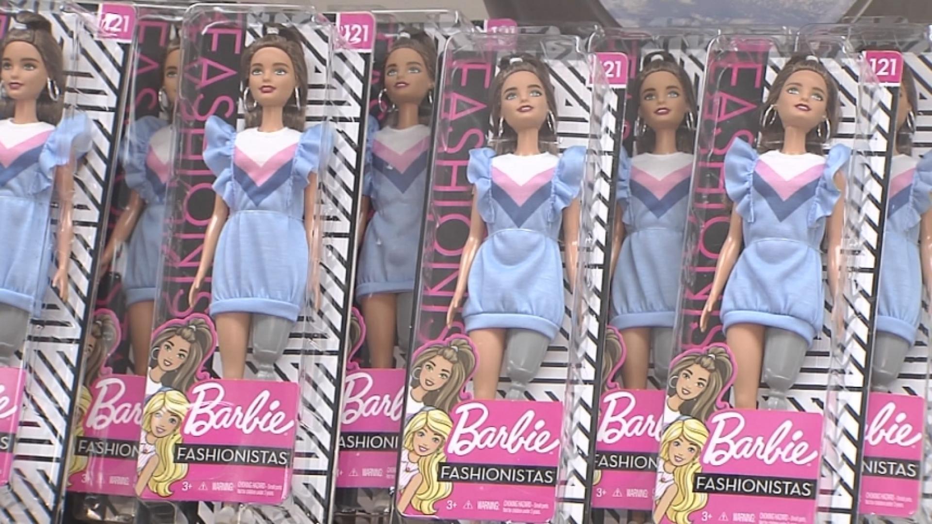Doll Delivery: Viral post inspires special Barbie gift - WNKY News 40 ...