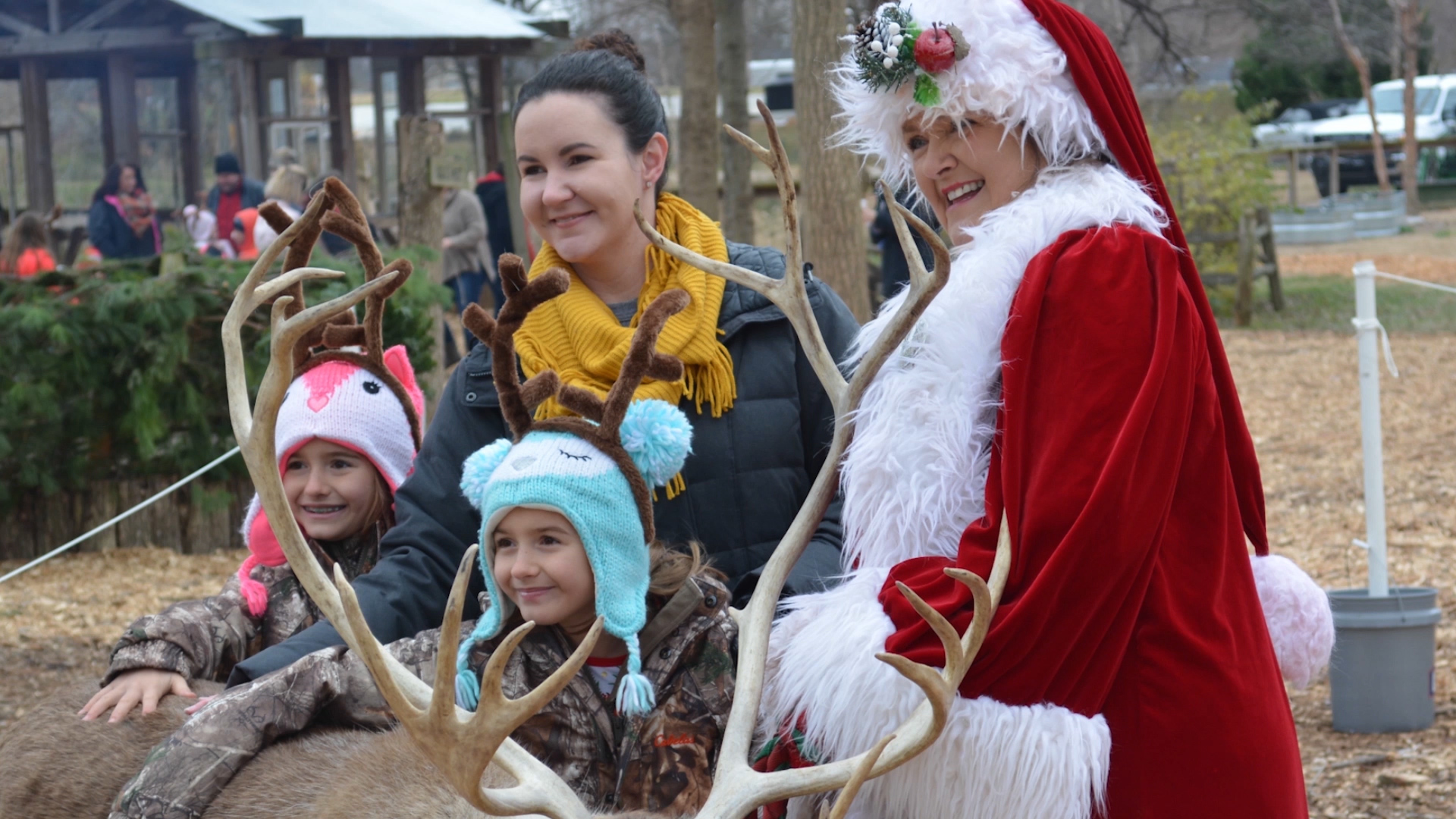 Sunrise Spotlight - LRC Reindeer Encounter - WNKY News 40 Television