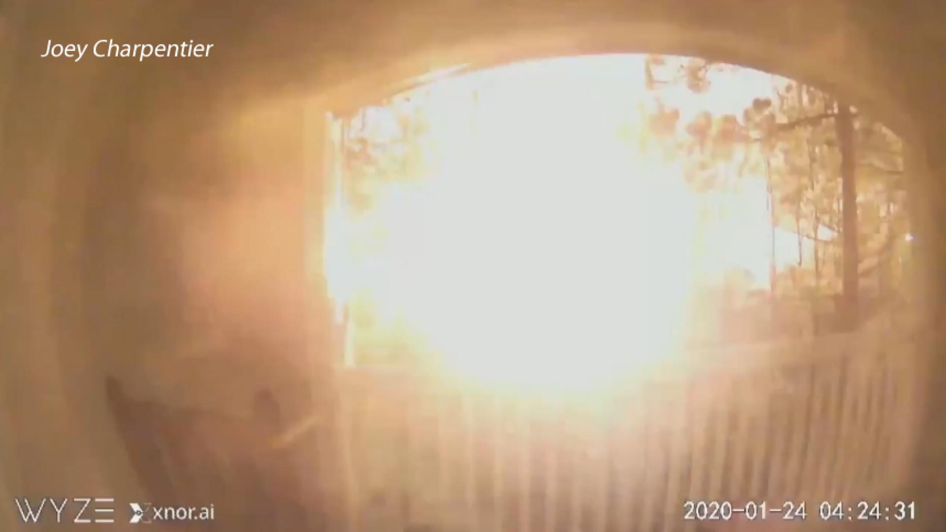 Massive Explosion Rattles Houston - WNKY News 40 Television