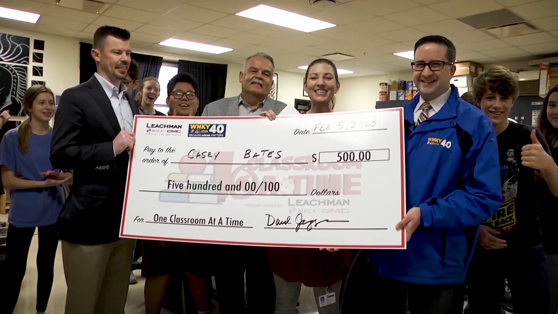 One Classroom at a Time: Casey Bates - WNKY News 40 Television