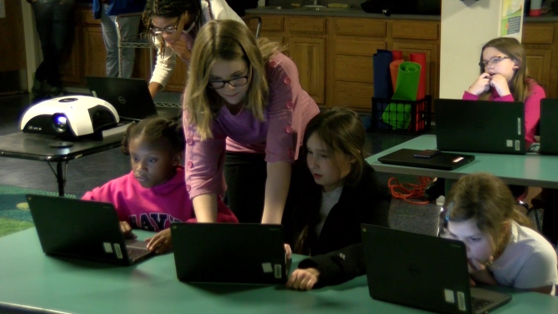 Sunrise Spotlight - Girls Who Code - WNKY News 40 Television