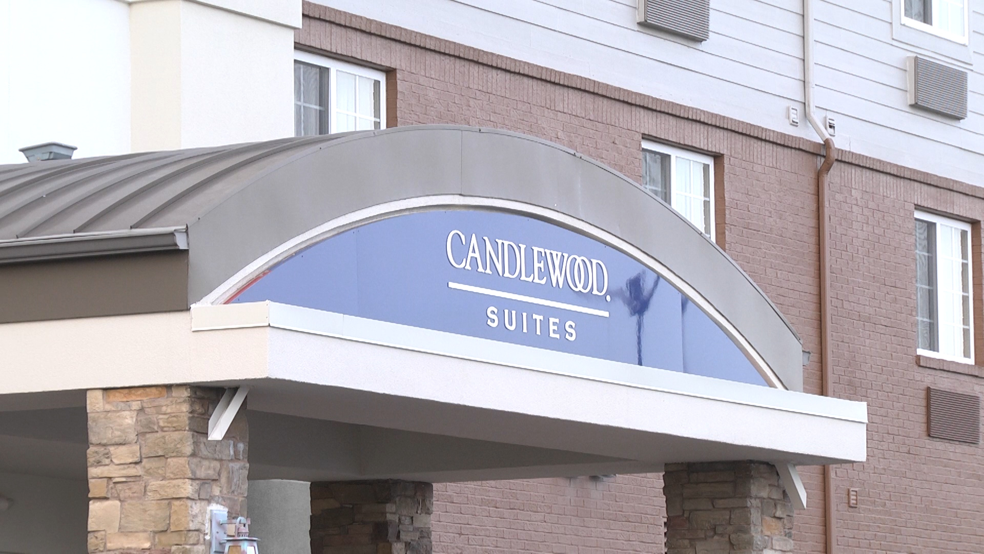 Local hotels seeing less business than usual this year - WNKY News 40 ...