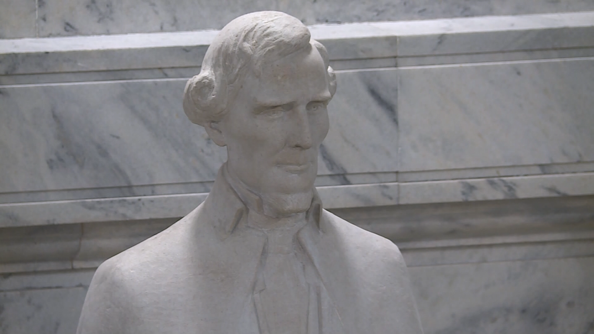 Kentucky governor seeks vote to oust Davis bust from Capitol - WNKY ...